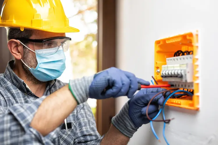 Why You Should Hire an Experienced Affordable Electrician